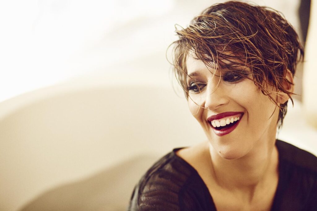 CONEXIÓN LATINA con LA FLAKA | VIVA RADIO